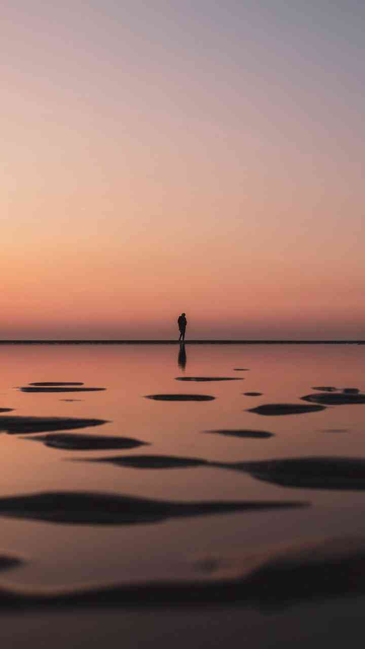 Sometimes were lonely - MirrorLog.com